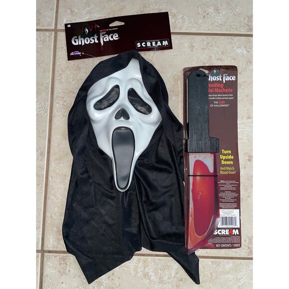Fun World | Costumes | Scream Ghost Face Halloween Mask Minor Flaws ...